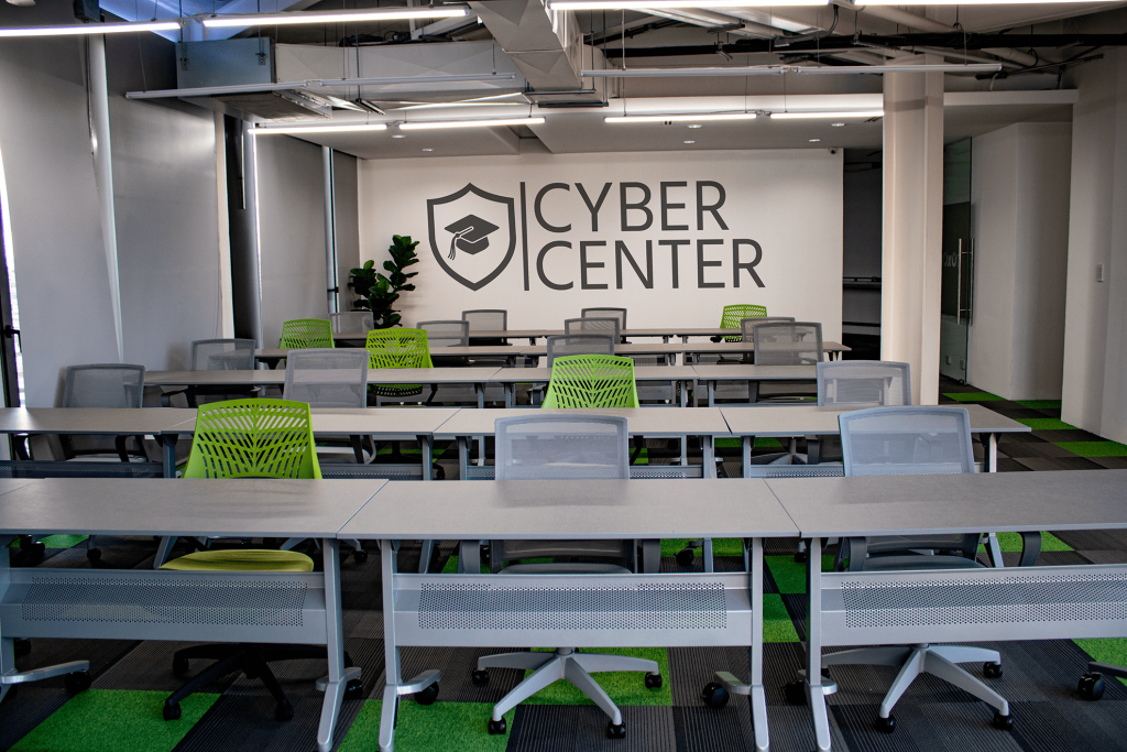 Nosotros – Cybercenter